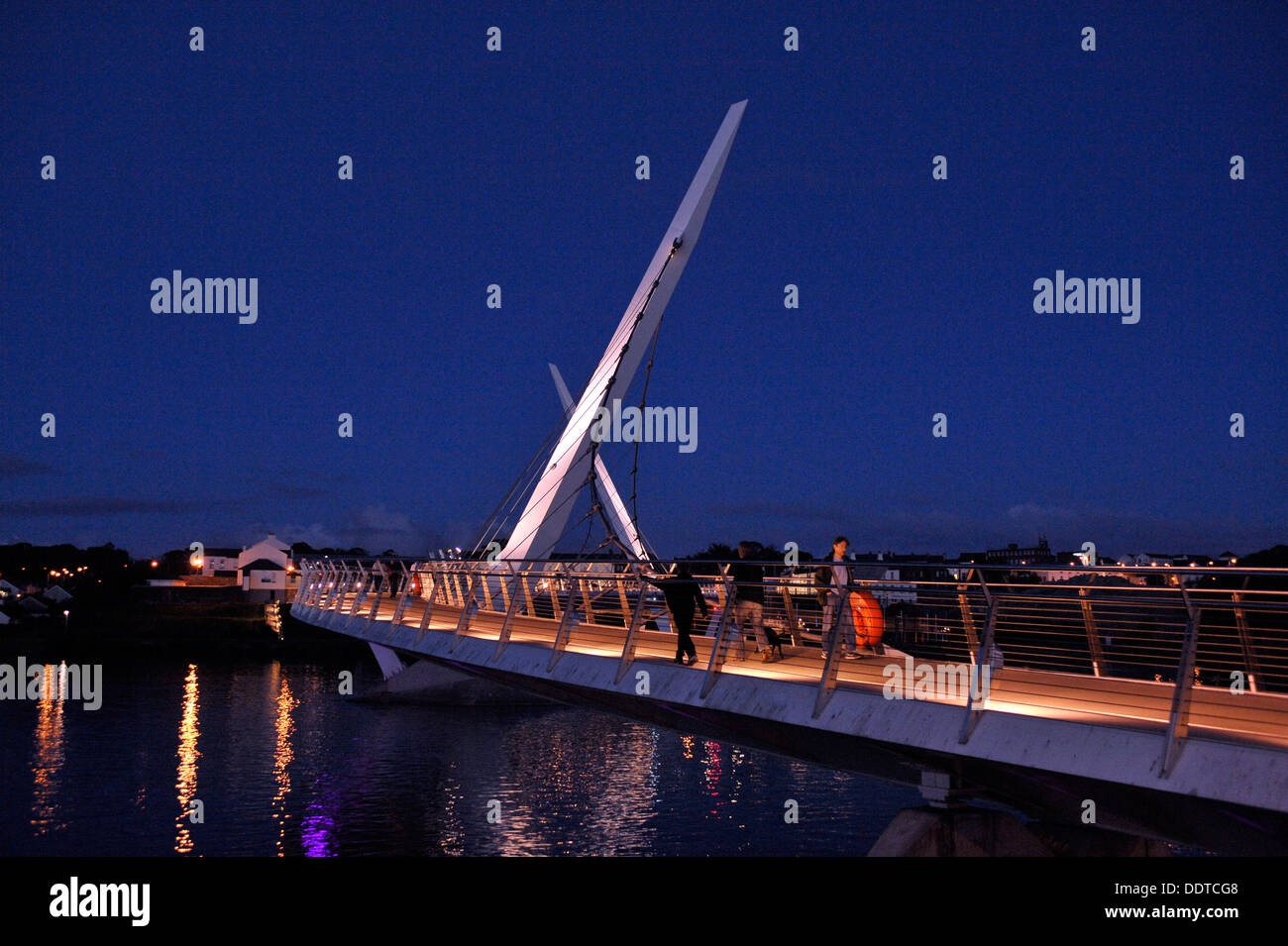 The Peace Bridge is a cycle and foot bridge across the River Foyle ...