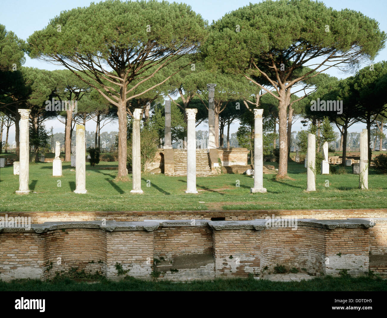 Rome theatre arts hi-res stock photography and images - Alamy