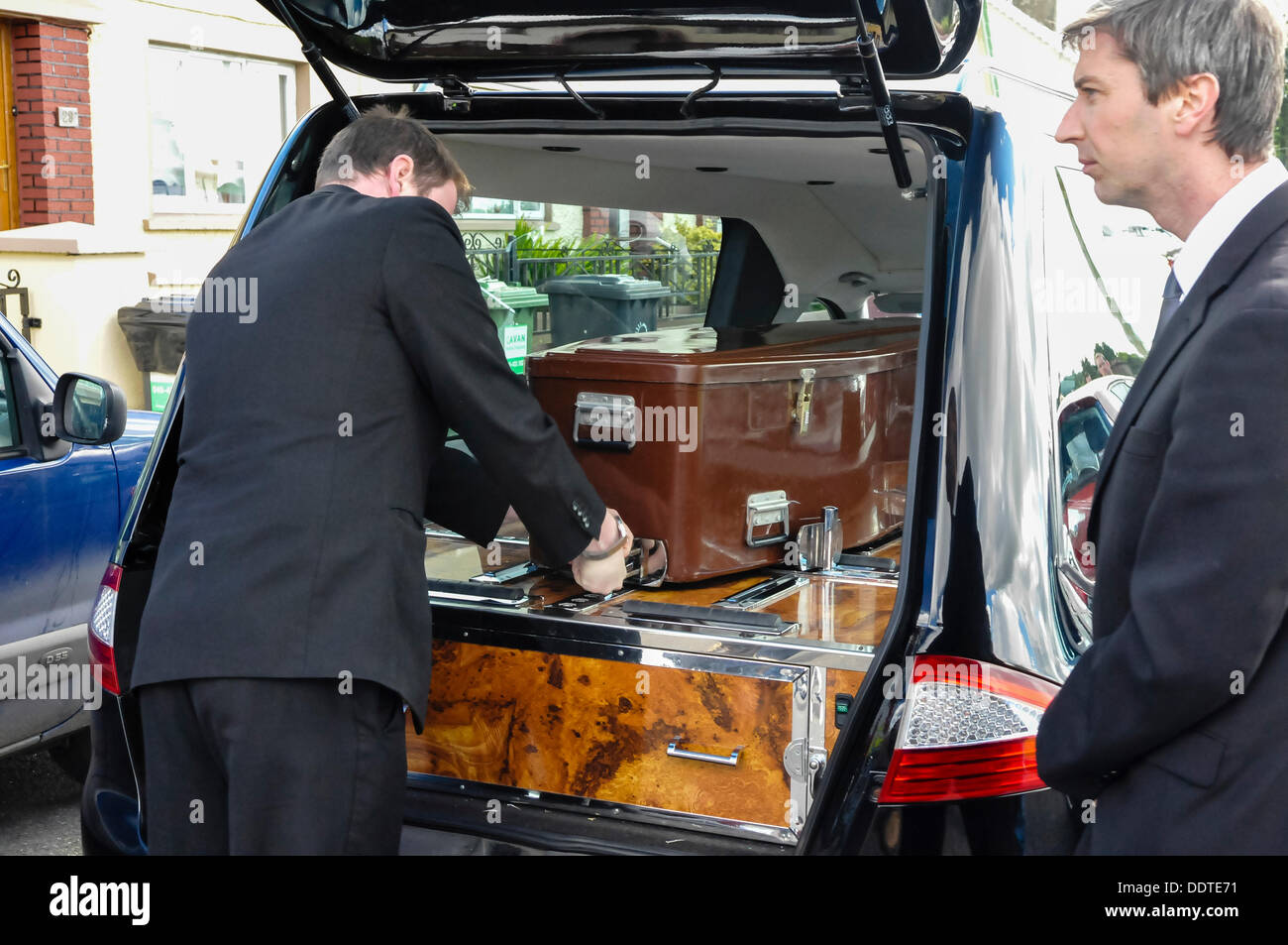 Old hearse hi-res stock photography and images - Alamy
