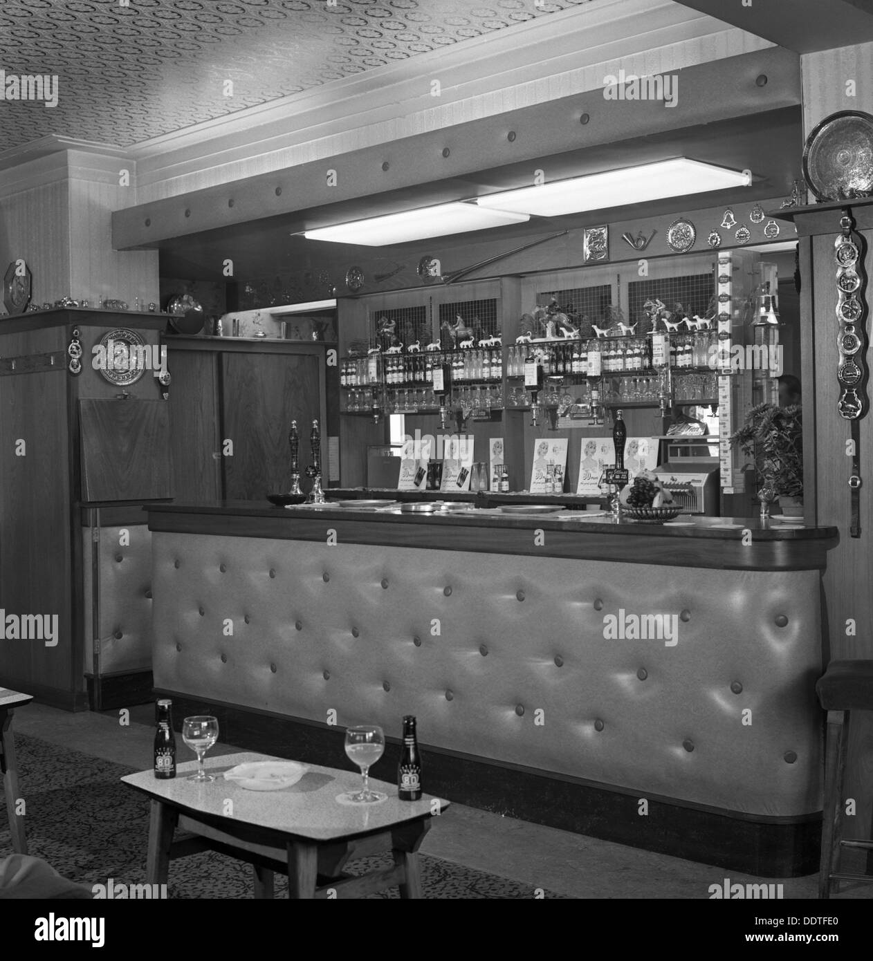 Ravenfield hi-res stock photography and images - Alamy