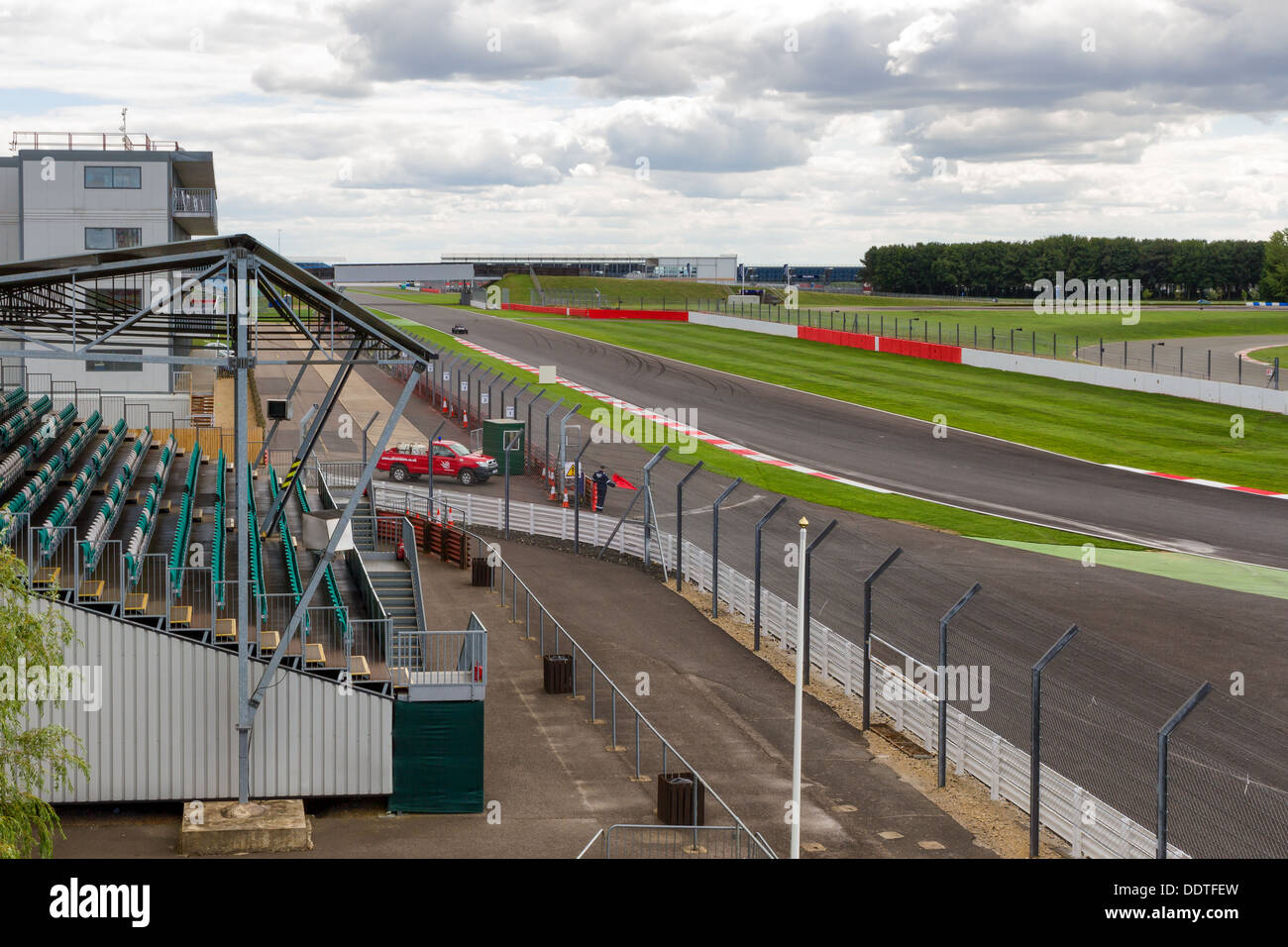 Looking down the Wellington Straight from the roof of the BRDC at ...