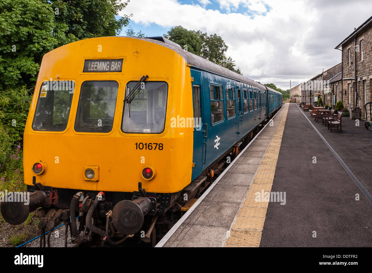 Leyburn railway station hi-res stock photography and images - Alamy