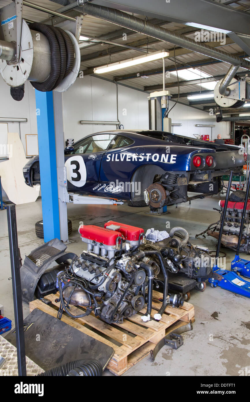 Car racing garage High Resolution Stock Photography and Images - Alamy