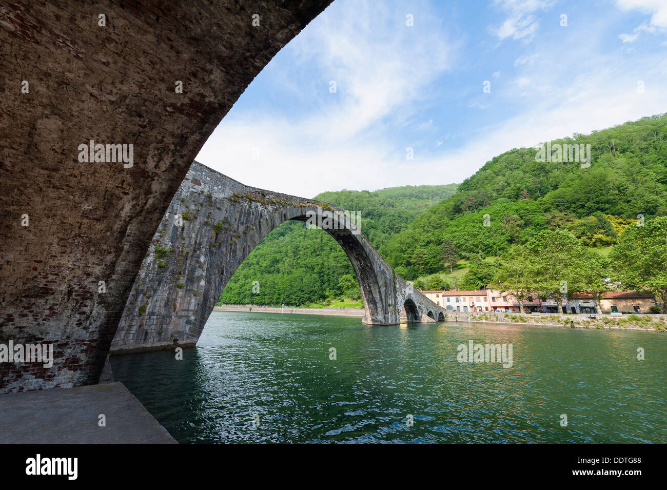 Medieval Tuscan Bridge Stock Photo - Alamy