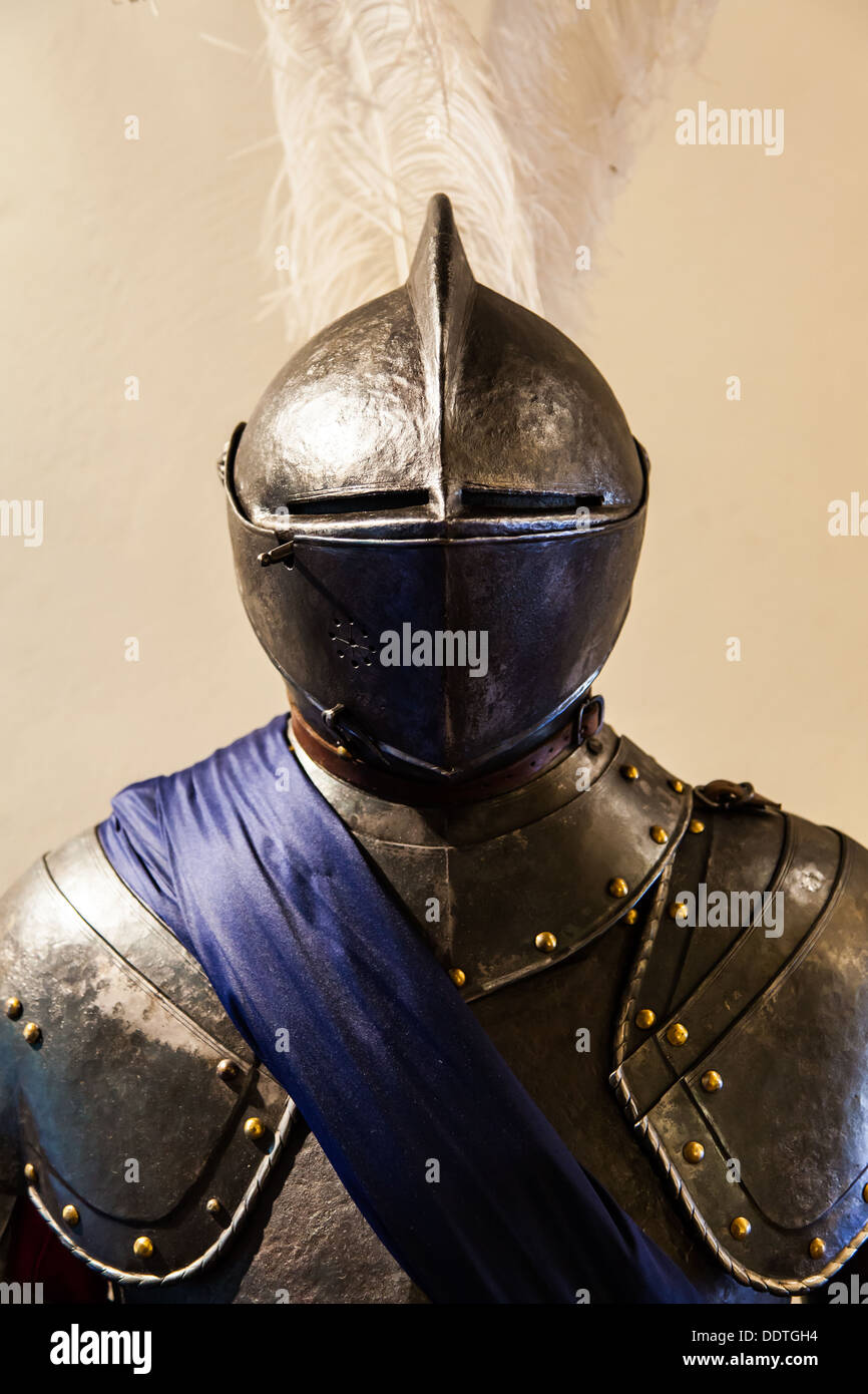 Medieval armour italy hi-res stock photography and images - Alamy