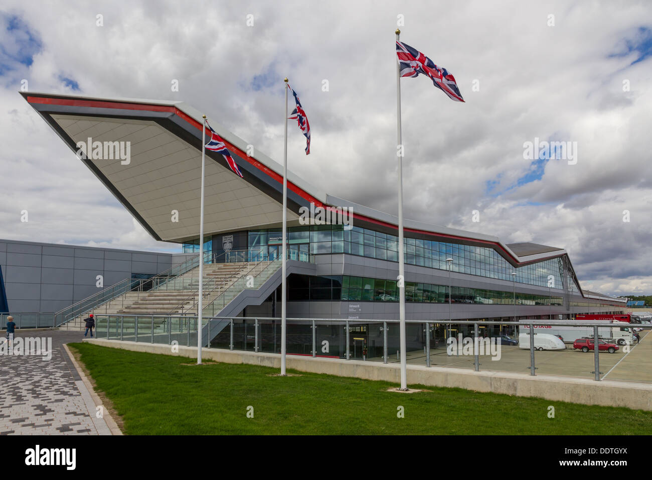 Wing building silverstone racing circuit hi-res stock photography and ...