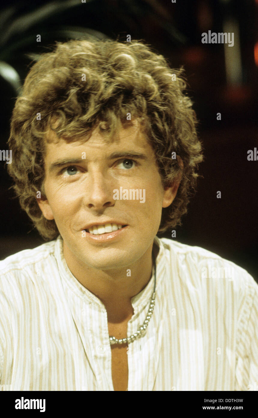 Singer seventies 70s 1970s hi-res stock photography and images - Alamy