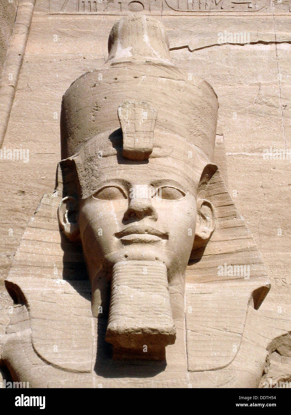 Colossal pharaoh statue hi-res stock photography and images - Alamy