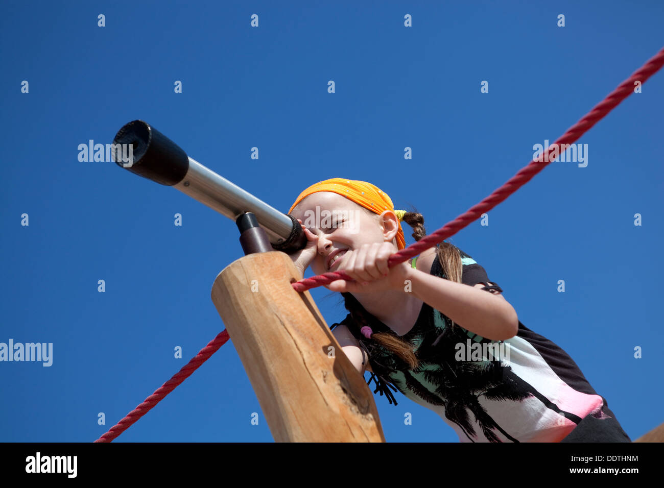 Scope explorer hi-res stock photography and images - Alamy
