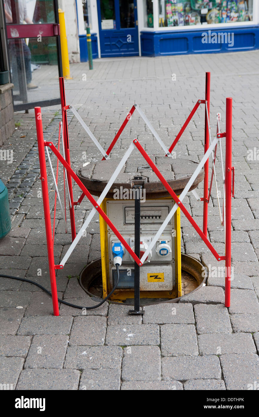 Jolly Set retractable electric supply tower for urban market supply ...
