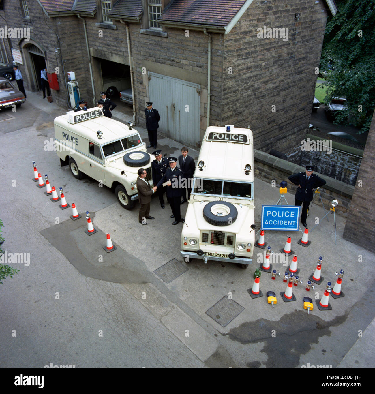 1960s police uniform england hi-res stock photography and images - Alamy