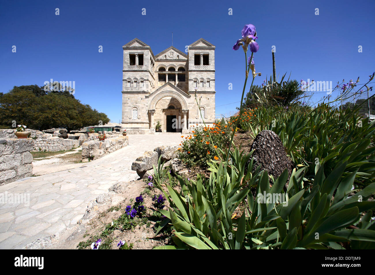 Basilica of the transfiguration tabor hi-res stock photography and ...