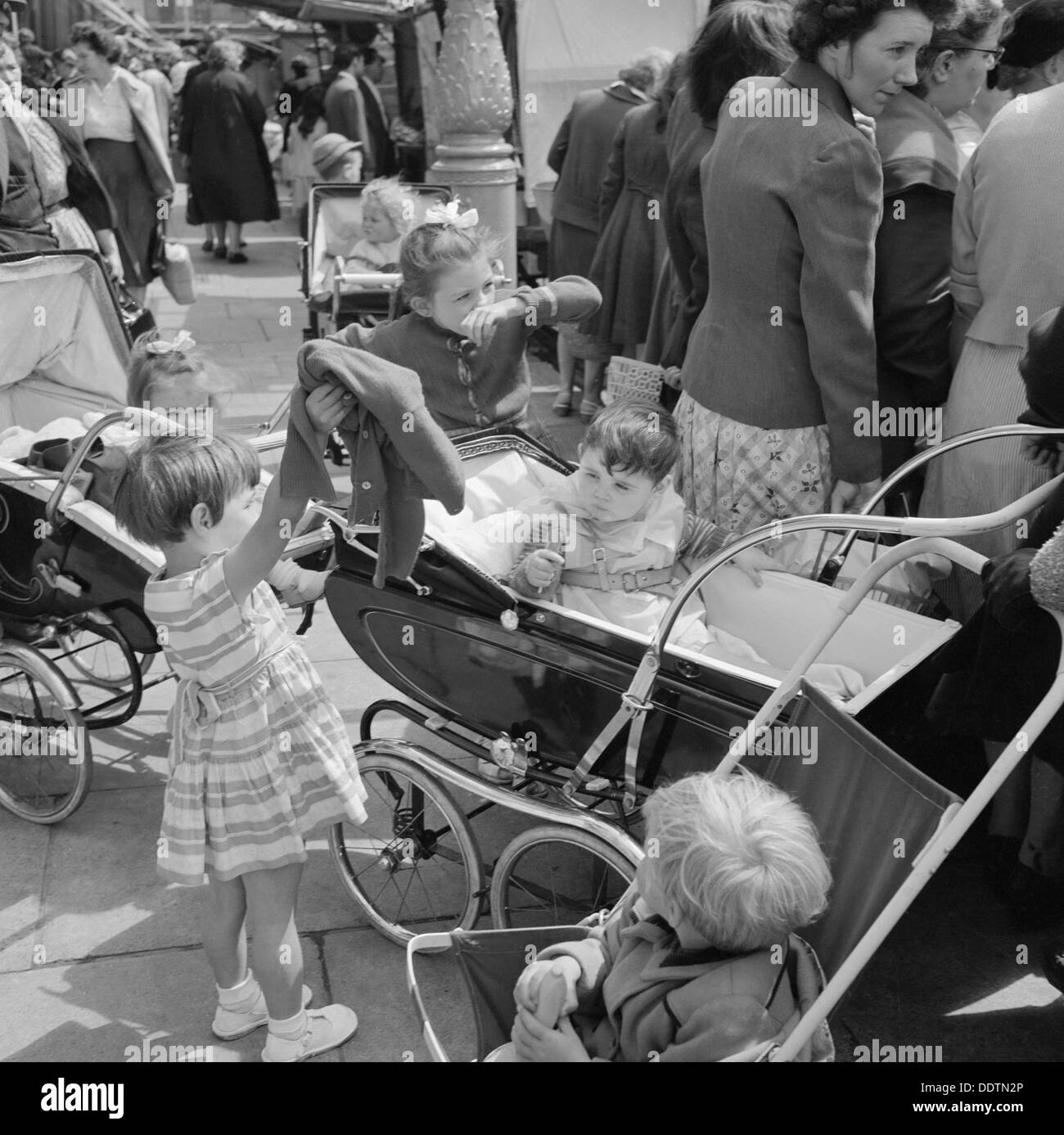 Baby pram 1960s hi-res stock photography and images - Alamy