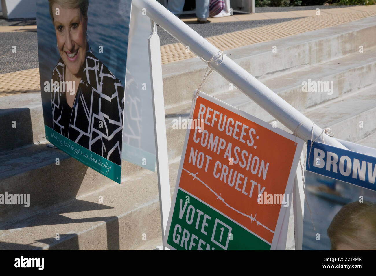 New South Wales, Australia. 7th September 2013. polling booths open and ...