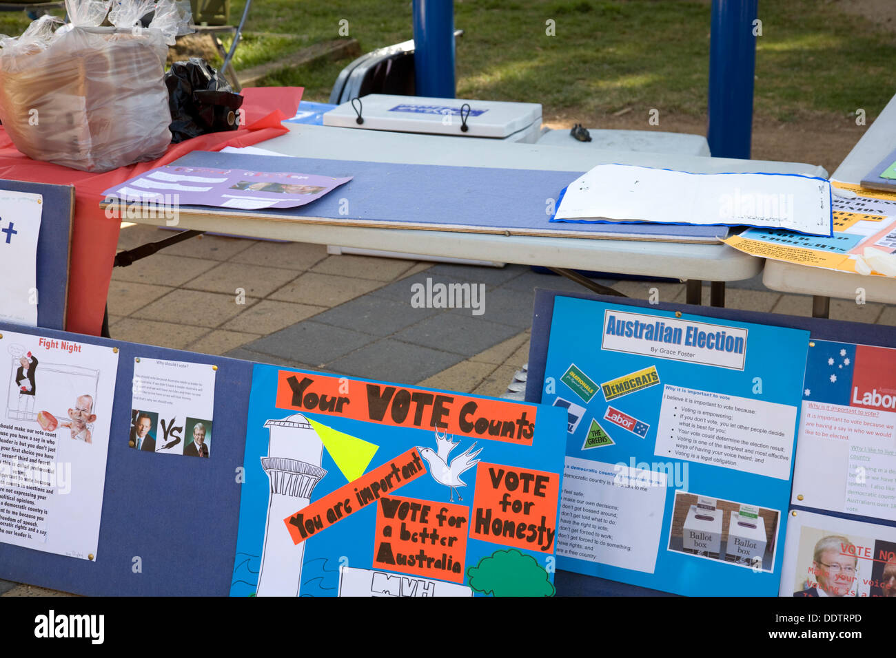 Australian polling centre hi-res stock photography and images - Alamy