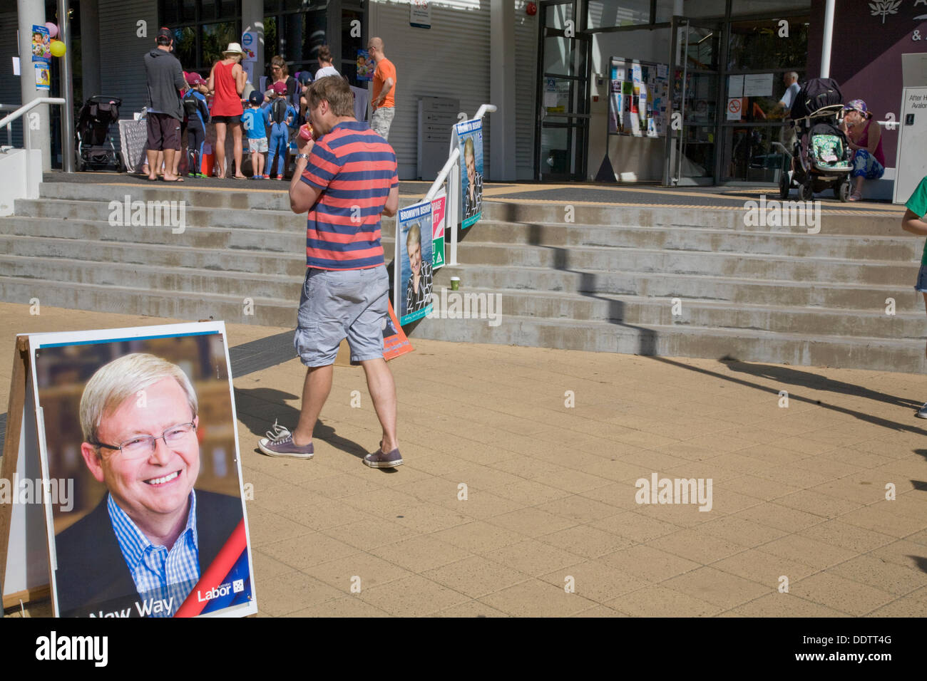 Australian polling centre hi-res stock photography and images - Alamy