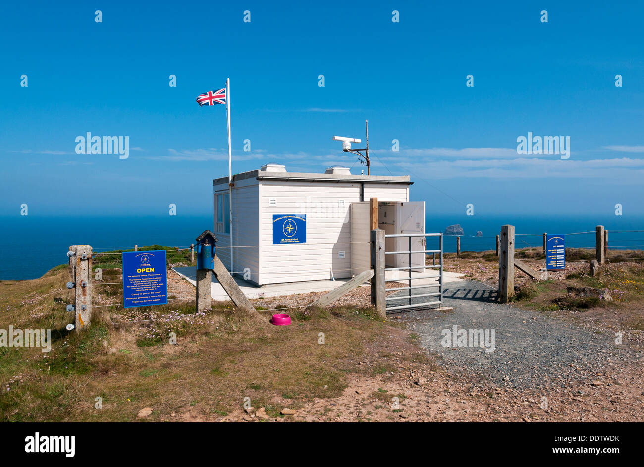 National coastwatch cornwall hi-res stock photography and images - Alamy