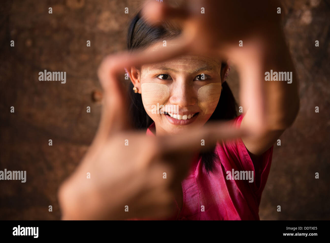 Thanaka myanmar student hi-res stock photography and images - Alamy