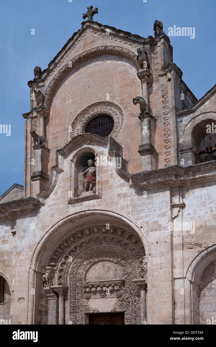 Romanesque facade hi-res stock photography and images - Alamy