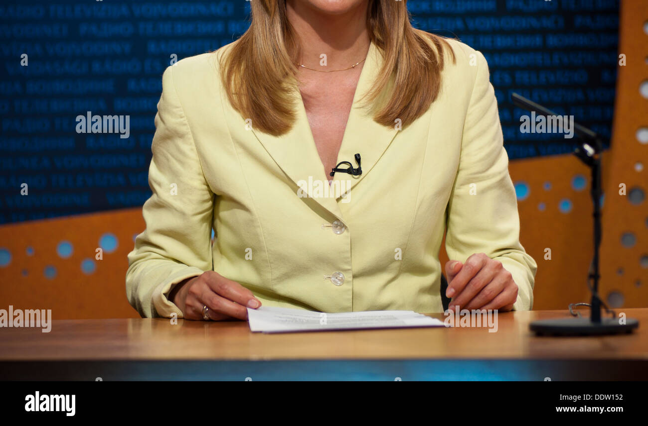 News studio reporter hi-res stock photography and images - Alamy