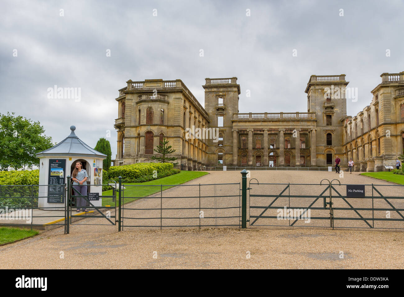 Witley Court and Gardens. 19th century mansion in Great Witley ...