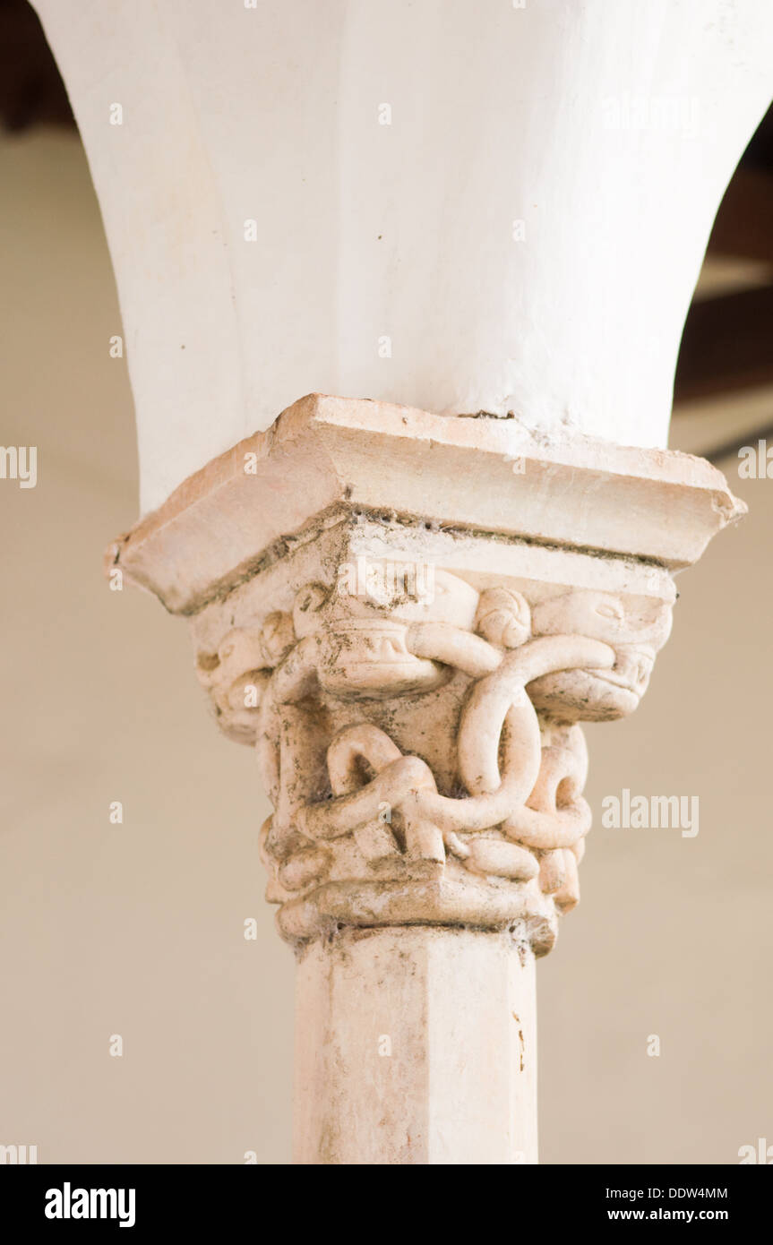 Astragal ornament hi-res stock photography and images - Alamy