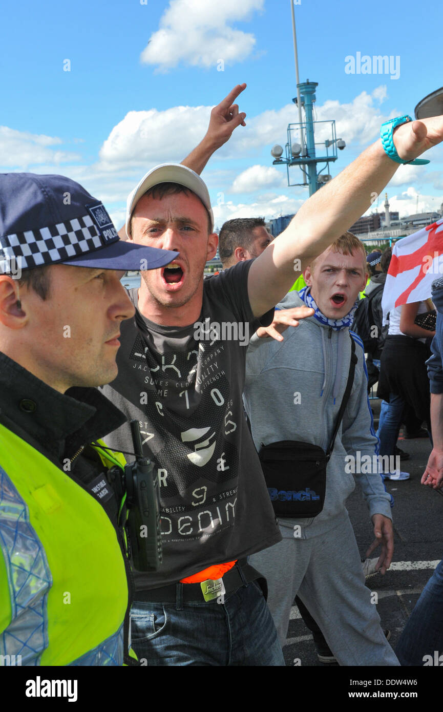 Tower Bridge, London, UK. 7th September2013. The EDL march from Tower ...