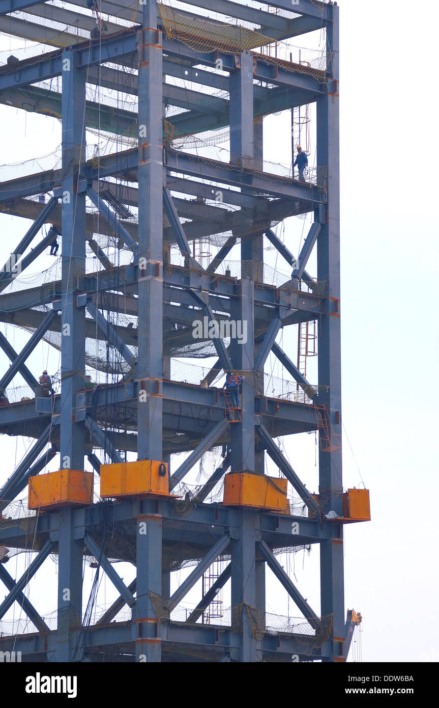 Construction frame hi-res stock photography and images - Alamy