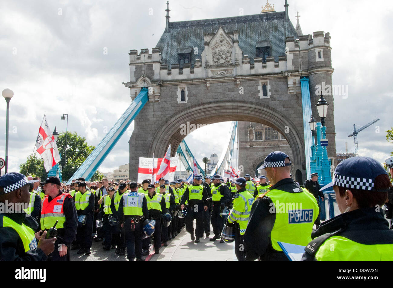 Edl Tower Bridge High Resolution Stock Photography and Images - Alamy