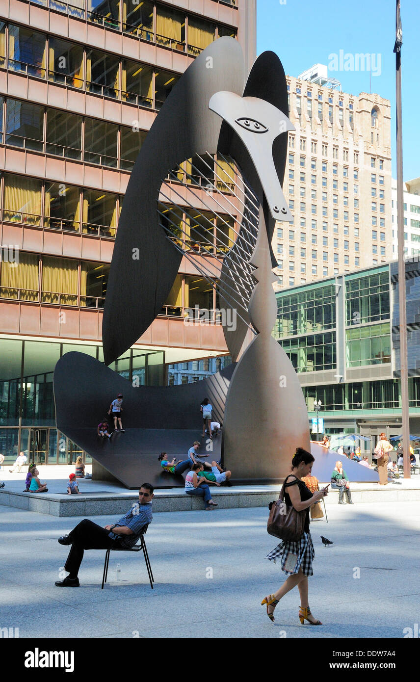 Man ogling woman hi-res stock photography and images - Alamy