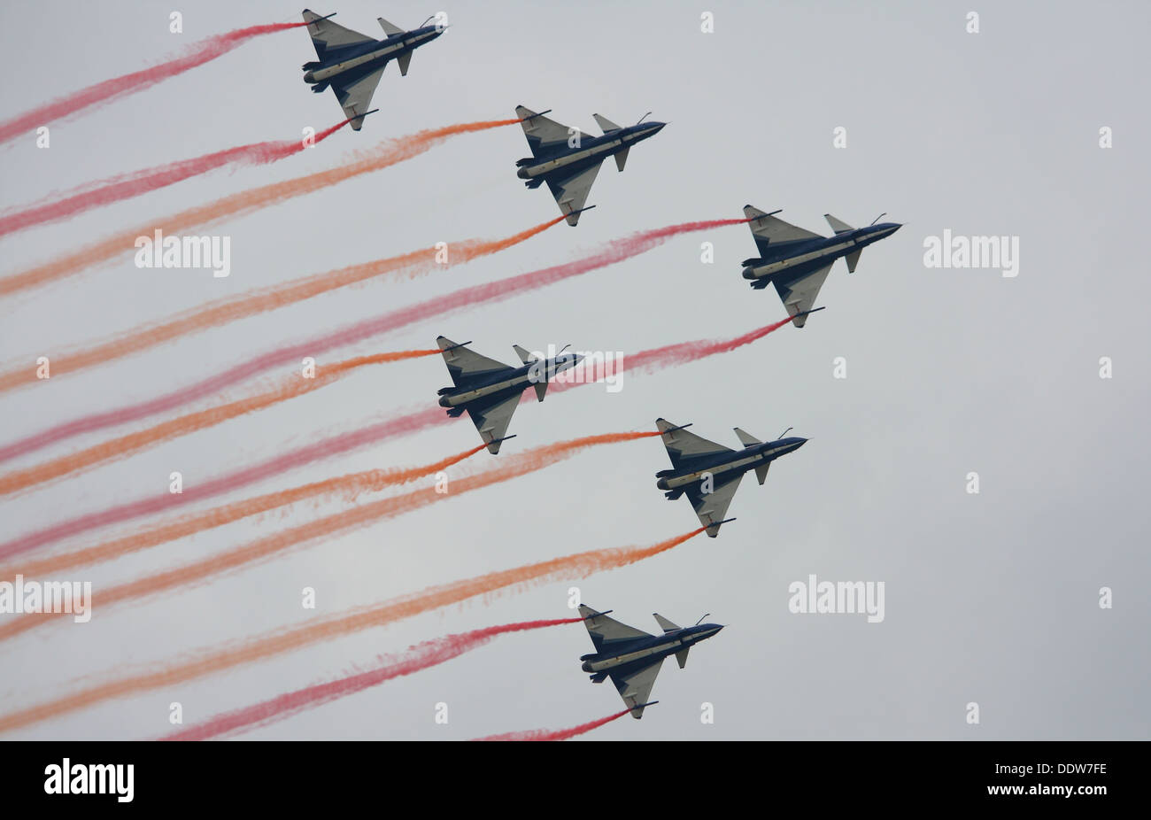 Chinese j 10 fighter hi-res stock photography and images - Alamy