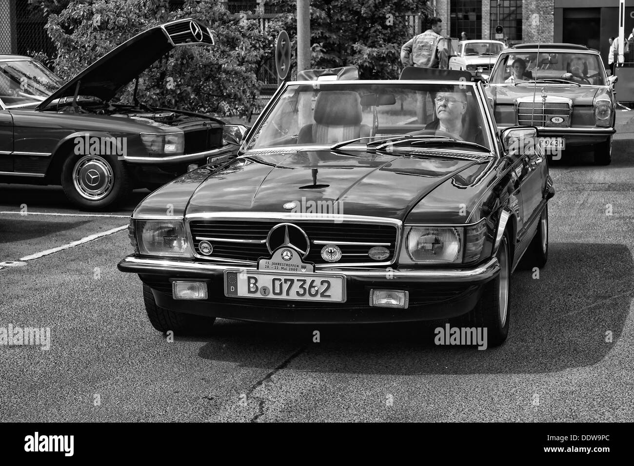 Mercedes Benz 280sl R107