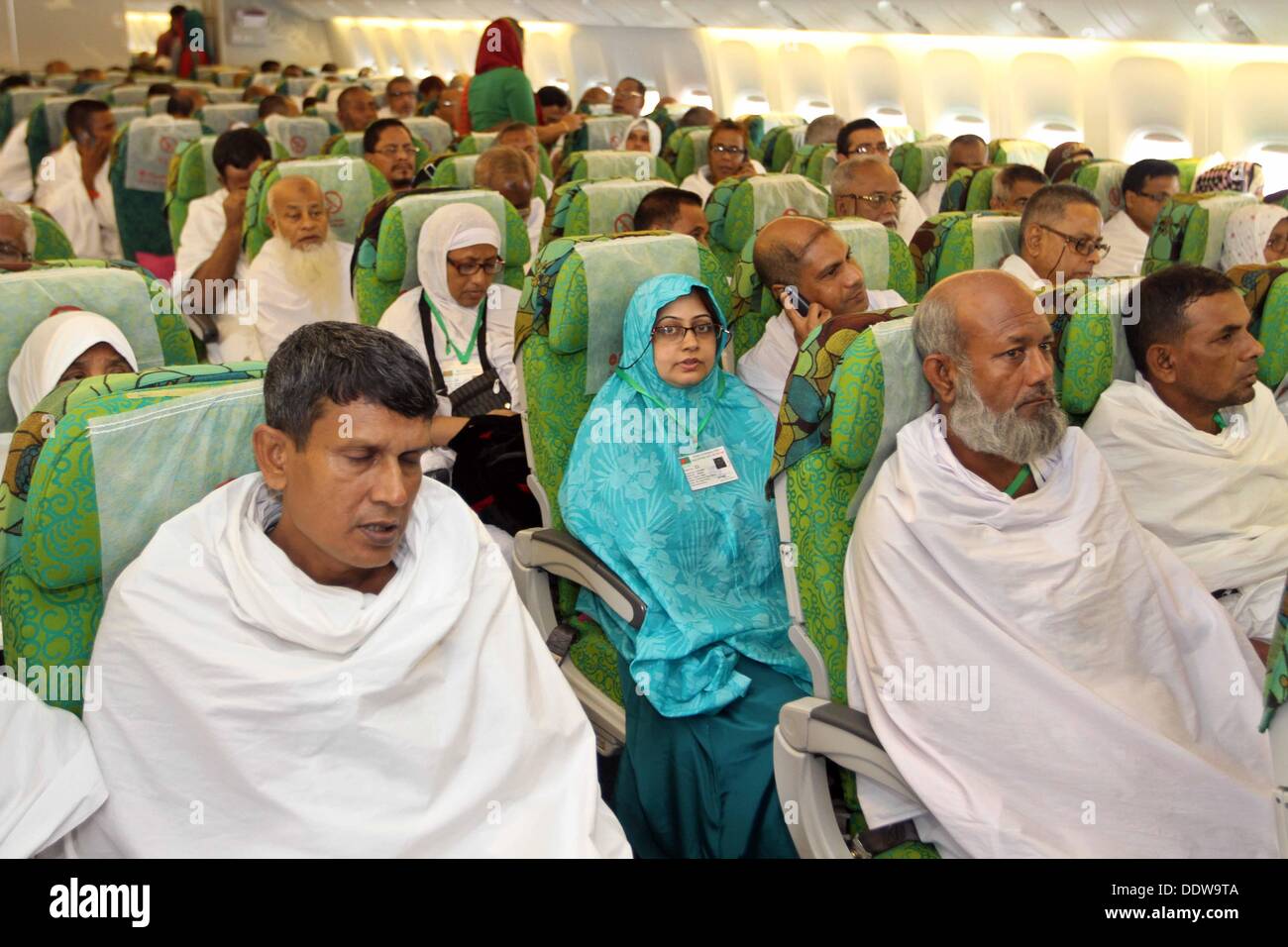 Dhaka, Bangladesh. 6th September 2013. This year’s first hajj flight ...
