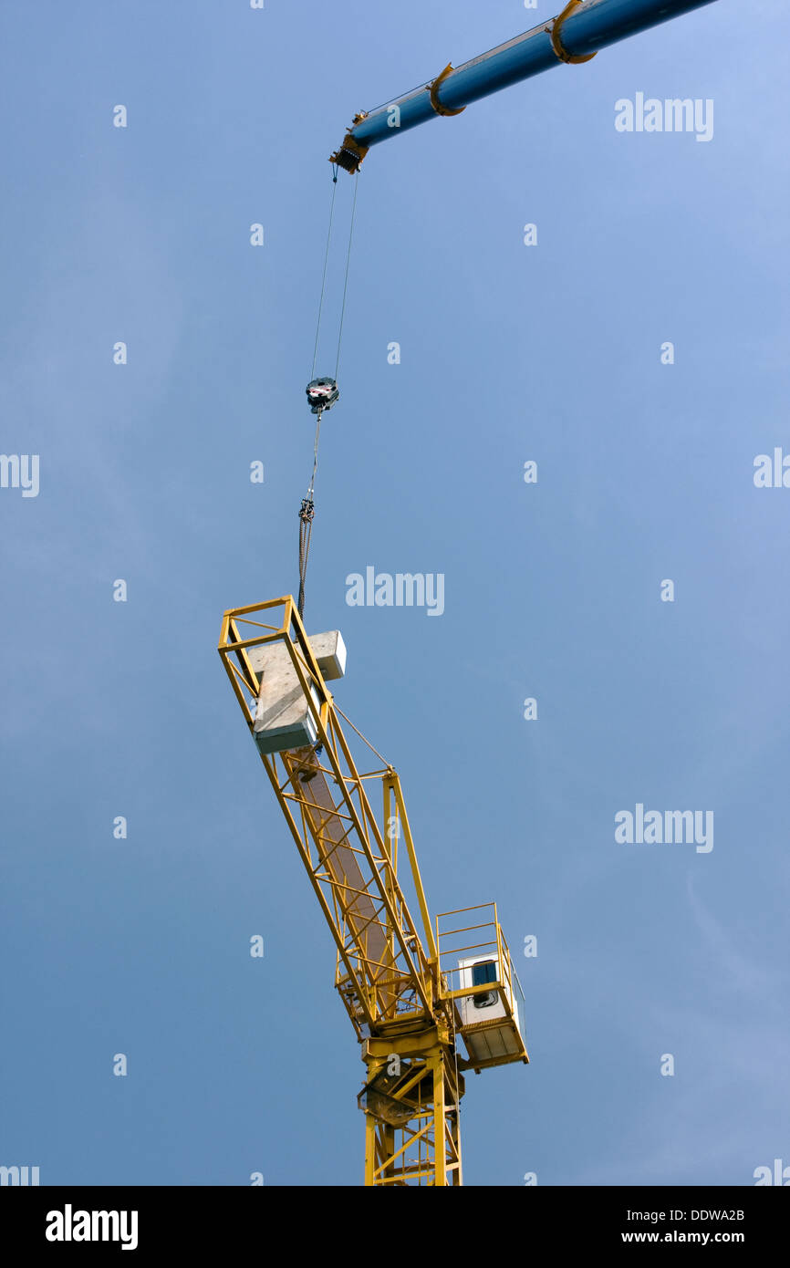 Hoist blocks hi-res stock photography and images - Alamy