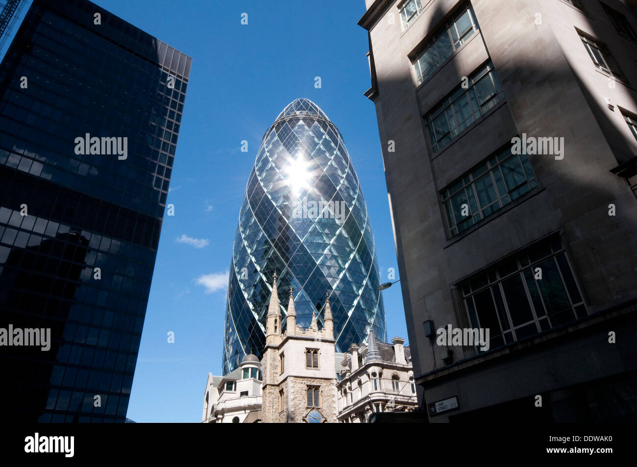 Norman foster building hi-res stock photography and images - Alamy