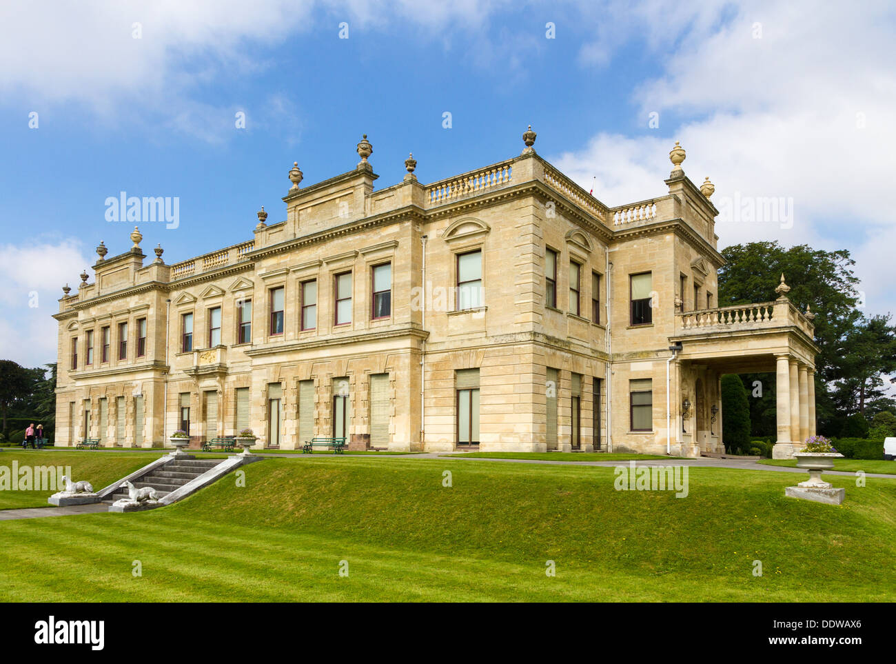 Brodsworth hall hi-res stock photography and images - Alamy