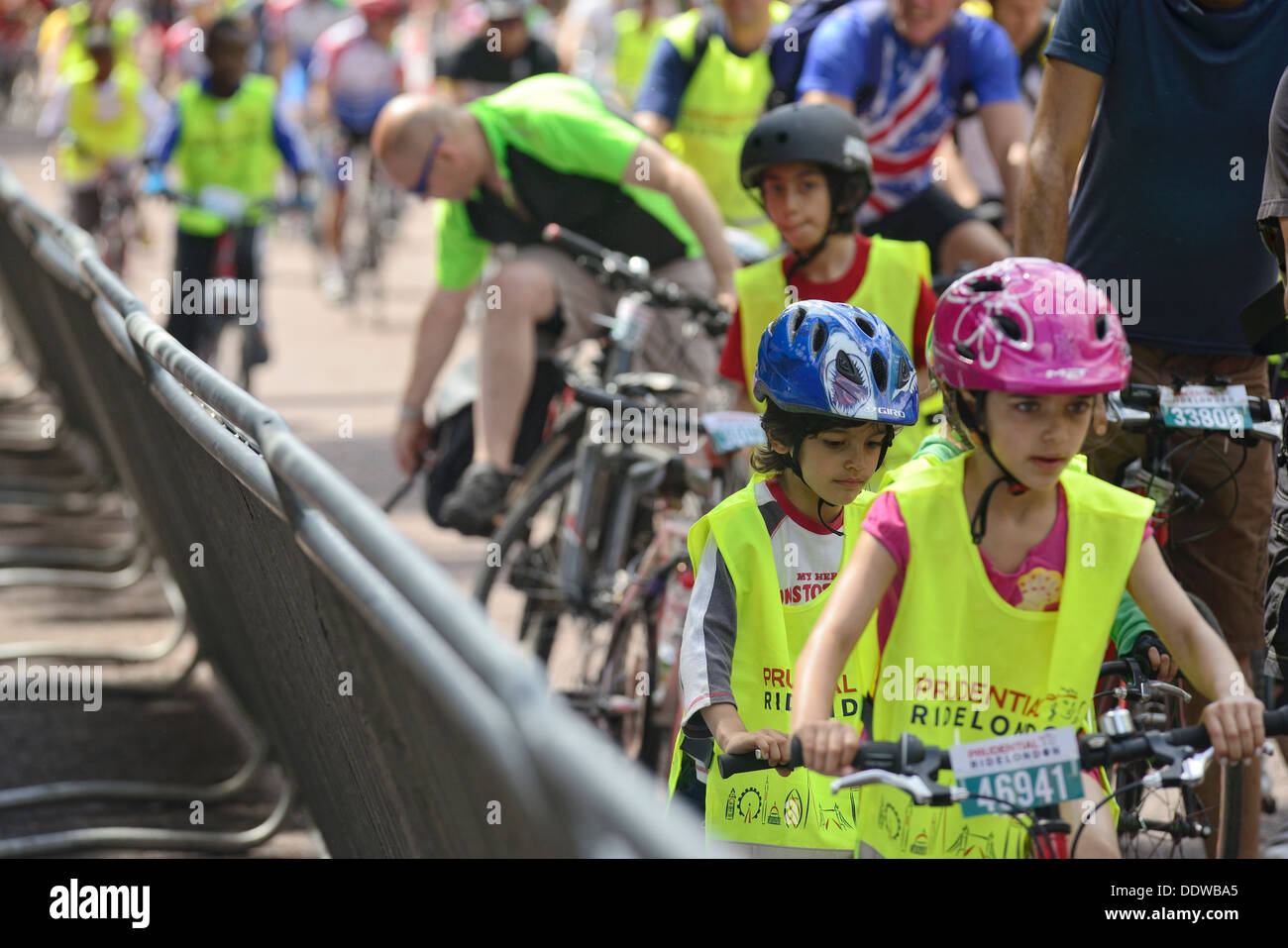 Ridelondon kids hi-res stock photography and images - Alamy