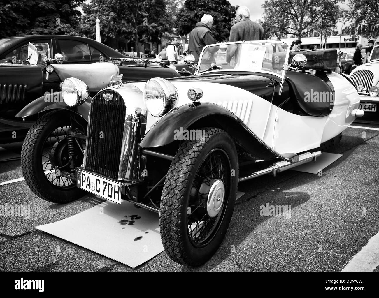 Car Morgan, F-Series three-wheelers (black and white Stock Photo - Alamy
