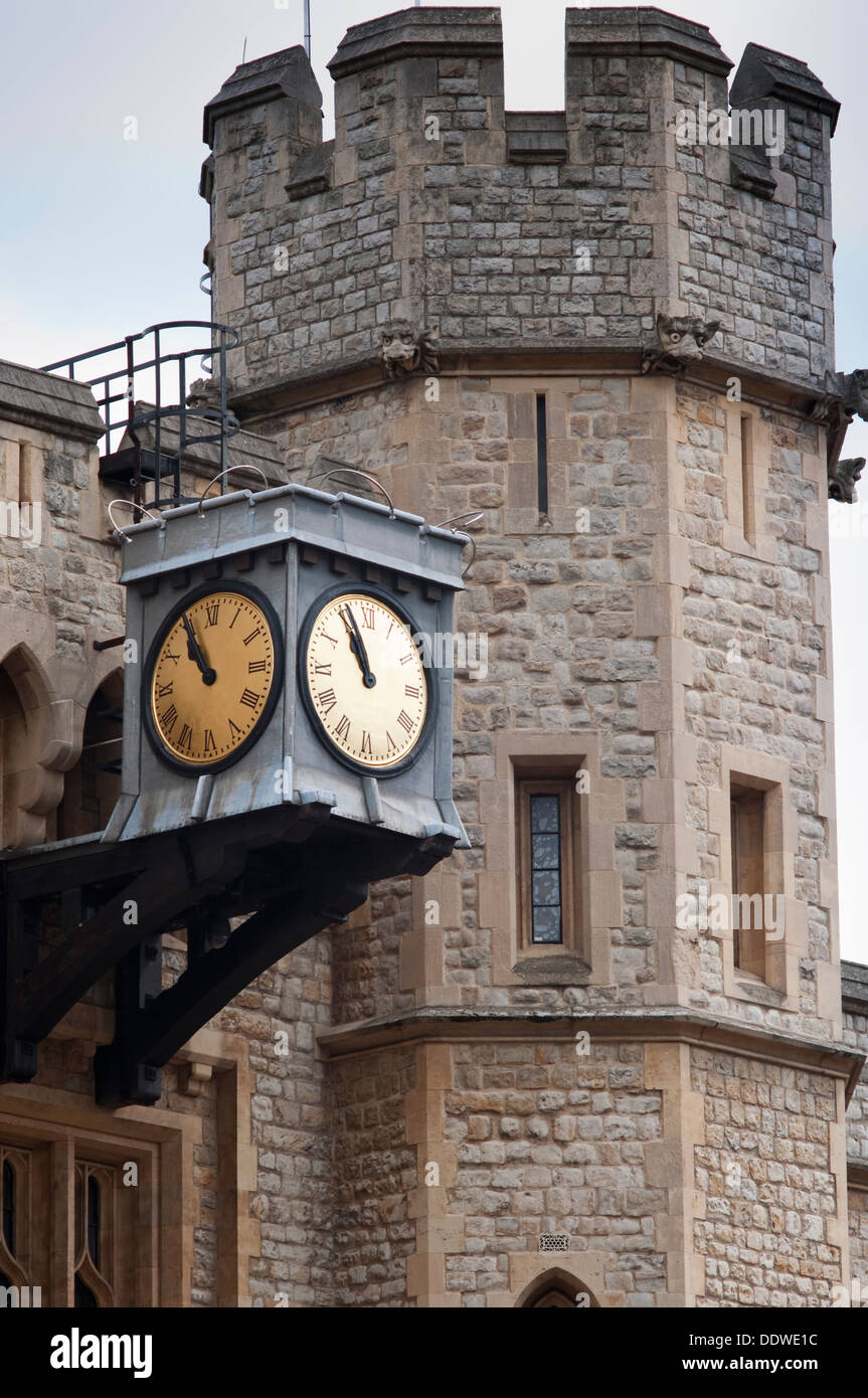 London clock hi-res stock photography and images - Alamy