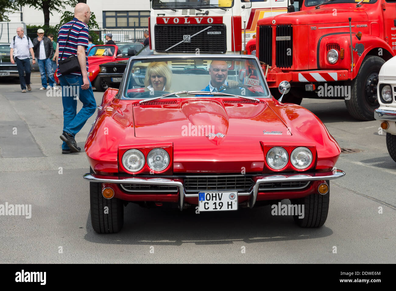 Sport car Chevrolet Corvette Sting Ray Convertible (C2 Stock Photo - Alamy