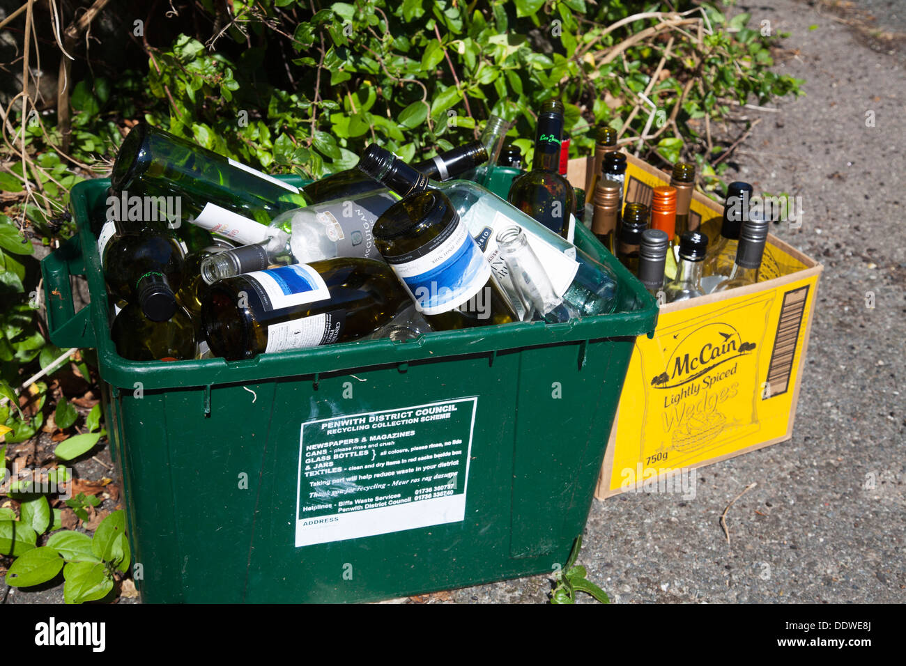 Alcohol Bottles Bin Stock Photos & Alcohol Bottles Bin Stock Images - Alamy