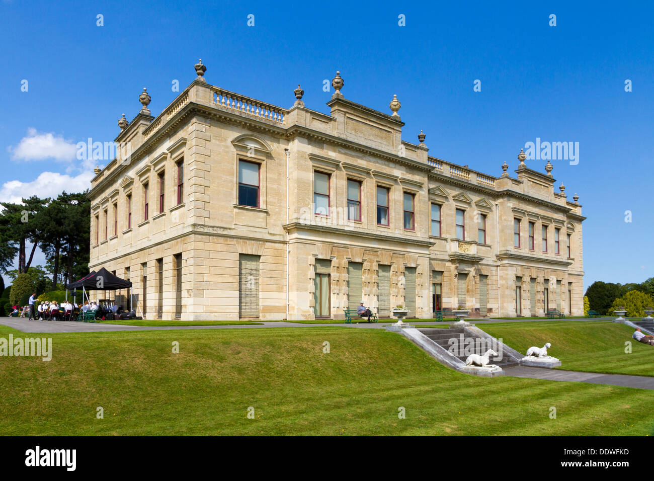 Brodsworth hall south yorkshire hi-res stock photography and images - Alamy