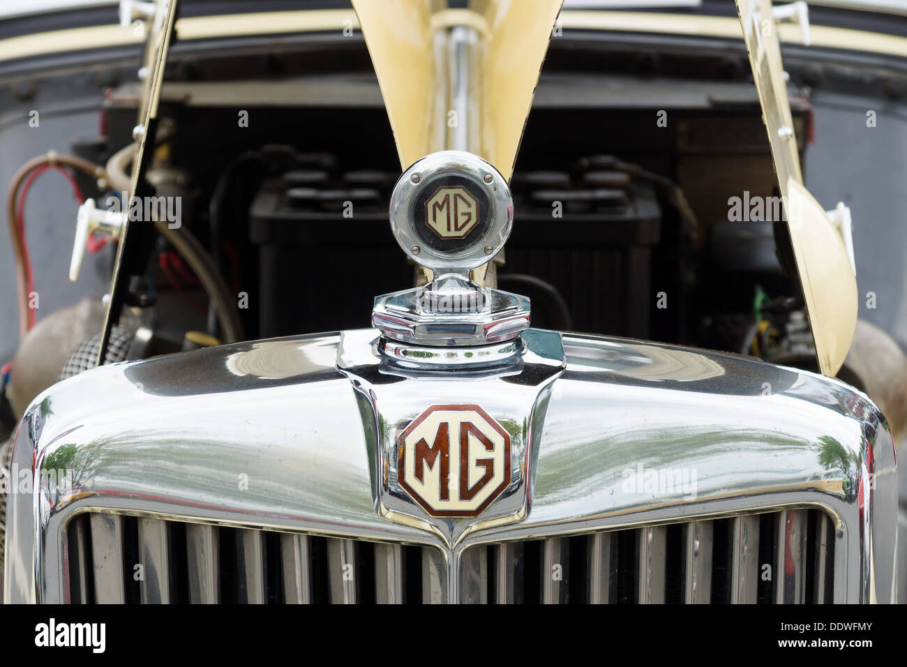 BERLIN - MAY 11: Radiator roadster MG TD Midget 1951, 26th Oldtimer ...