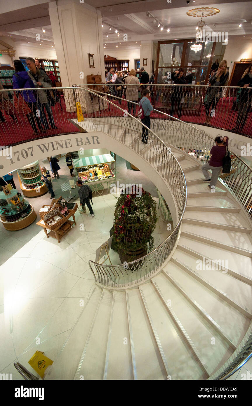 England, London, Piccadilly, Fortnum & Mason,Traditional Delicatessen ...