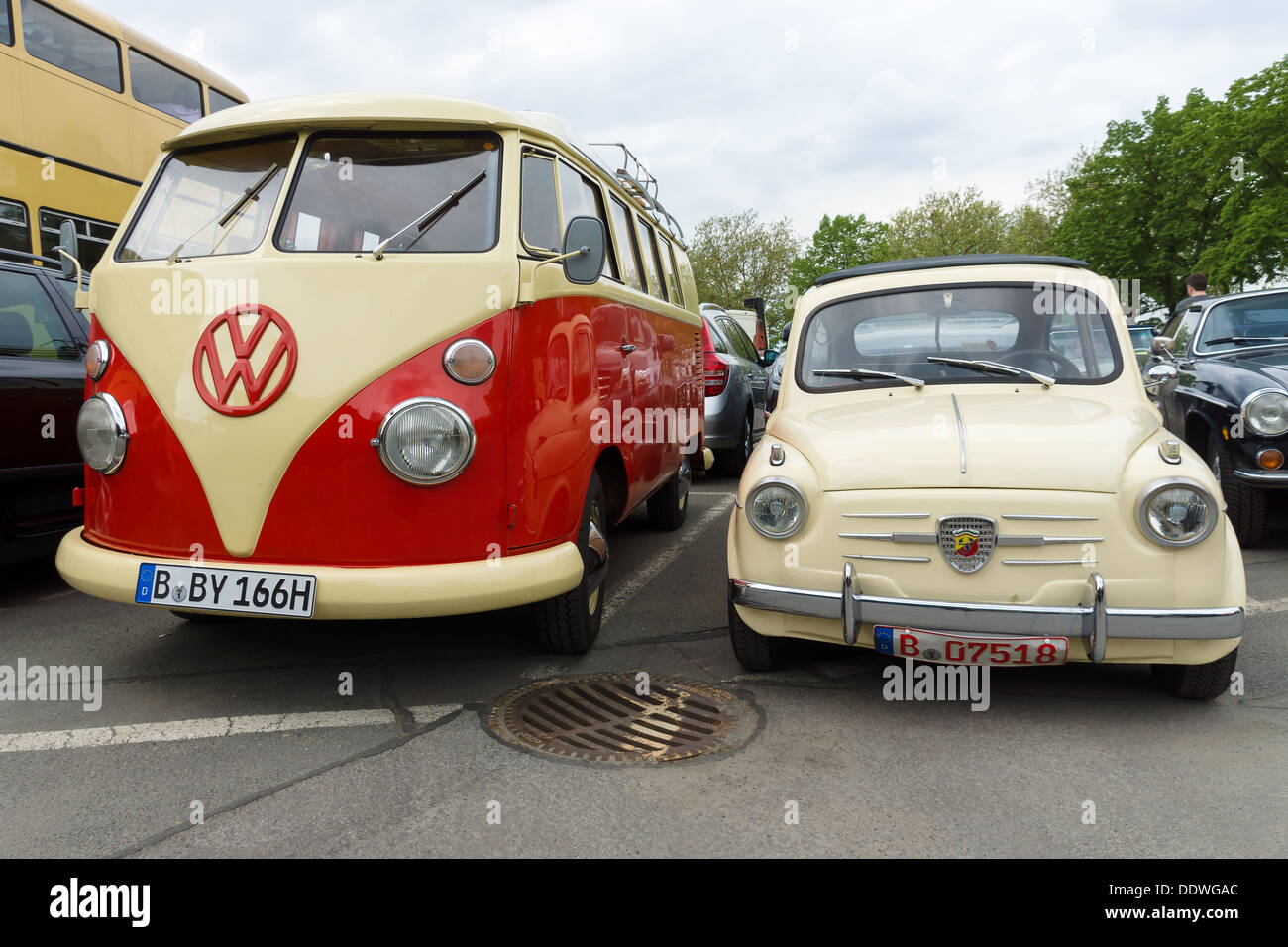Fiat abarth 750 volkswagen type 2 hi-res stock photography and images ...