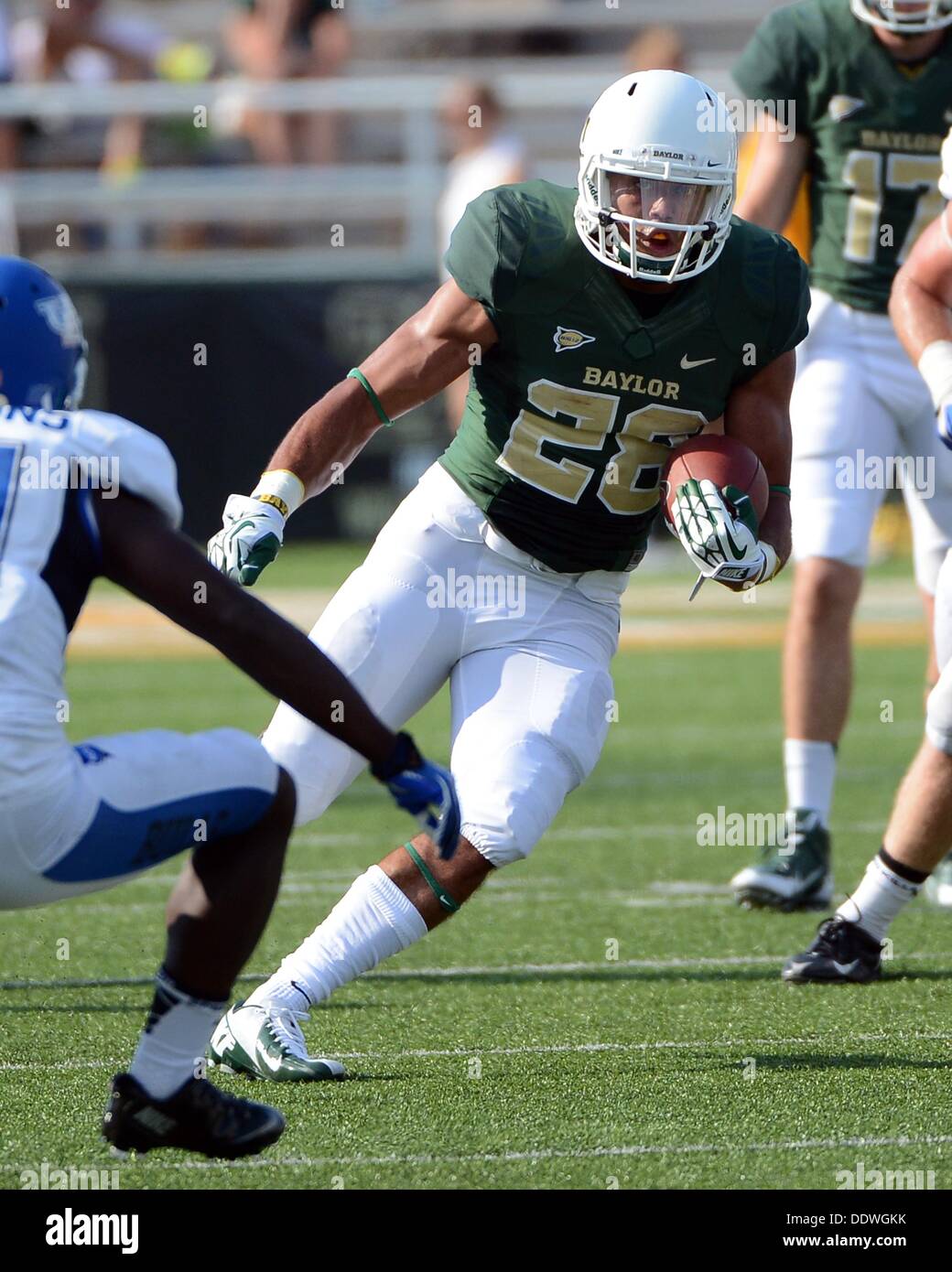 Sept 7, 2013. Devin Chafin #28 of the Baylor Bears in action vs the ...