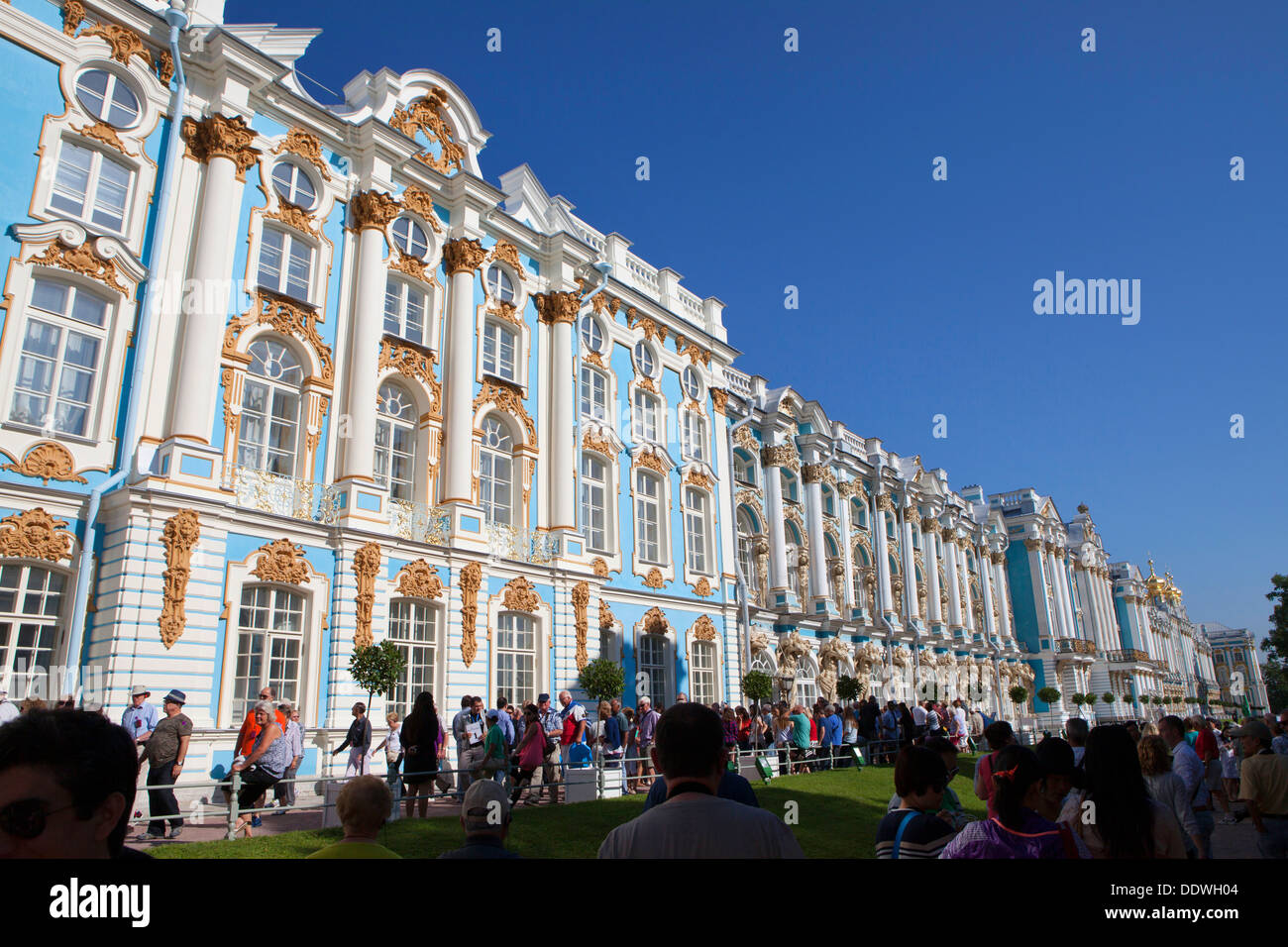 The Catherine Palace, a Rococo palace located in the town of Tsarskoye ...