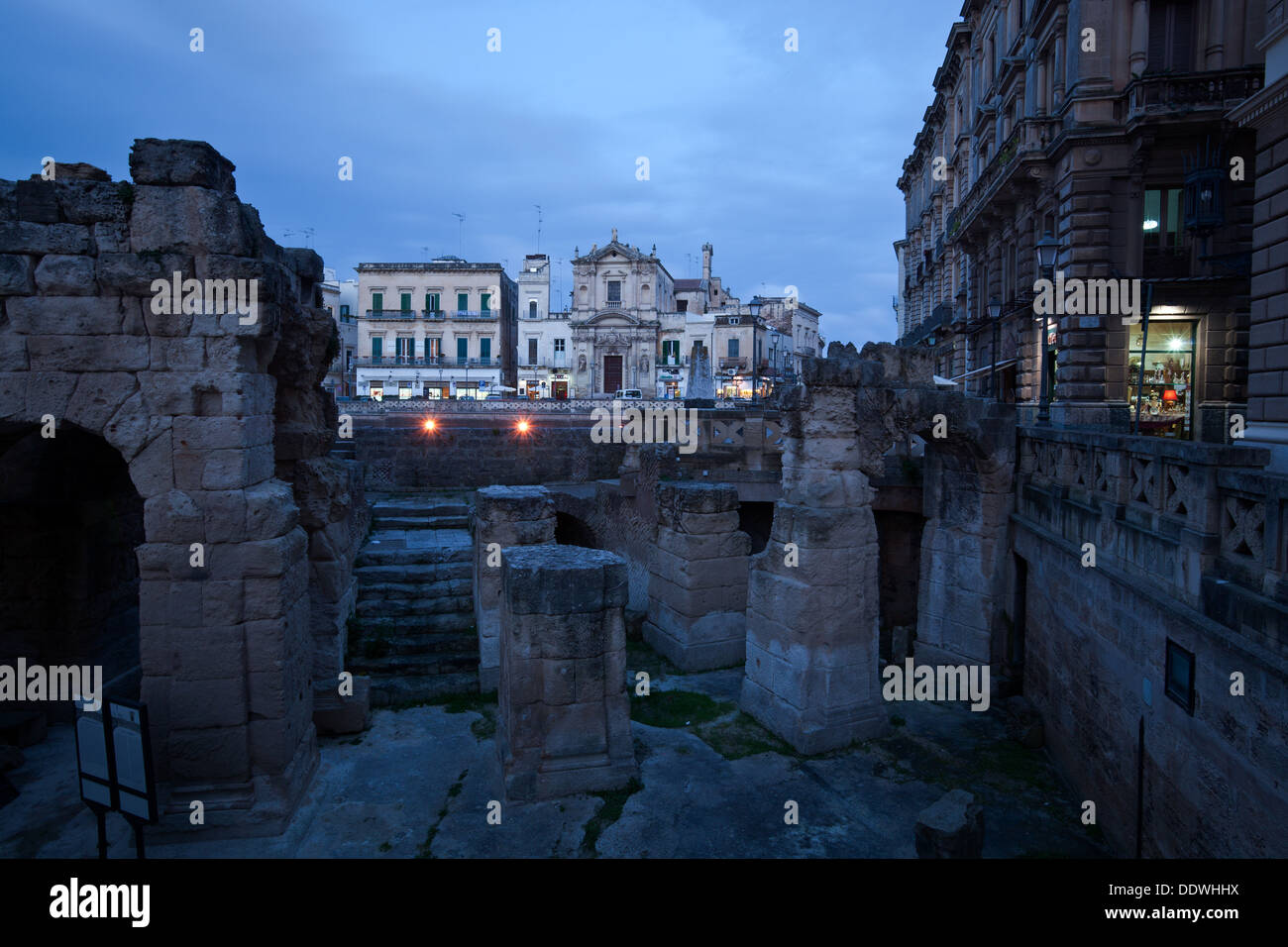 Semicircular shrine hi-res stock photography and images - Alamy