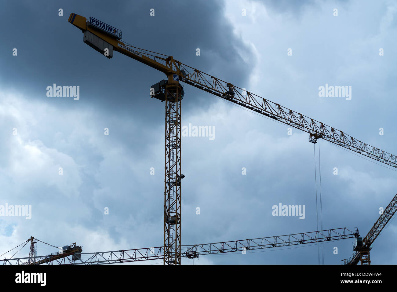 Potain tower cranes hi-res stock photography and images - Alamy