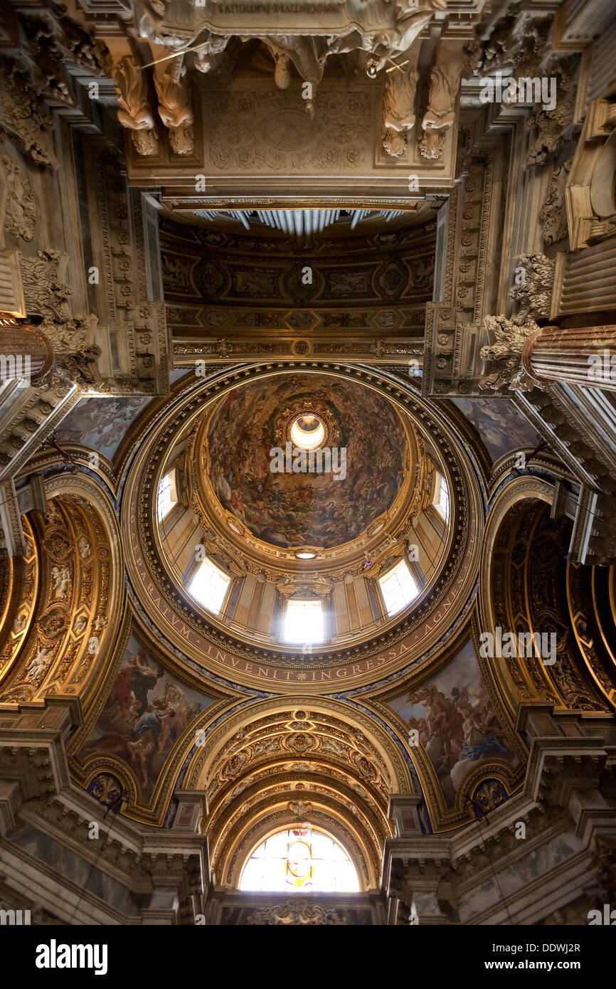 Cupola interior hi-res stock photography and images - Alamy